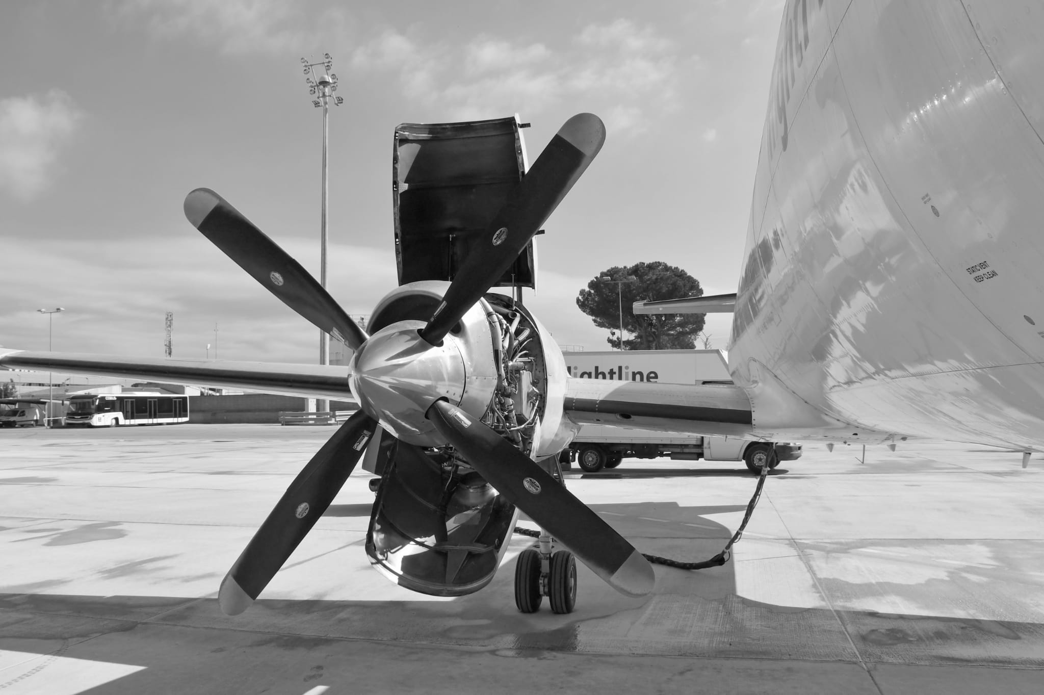 Maintenance – flightline